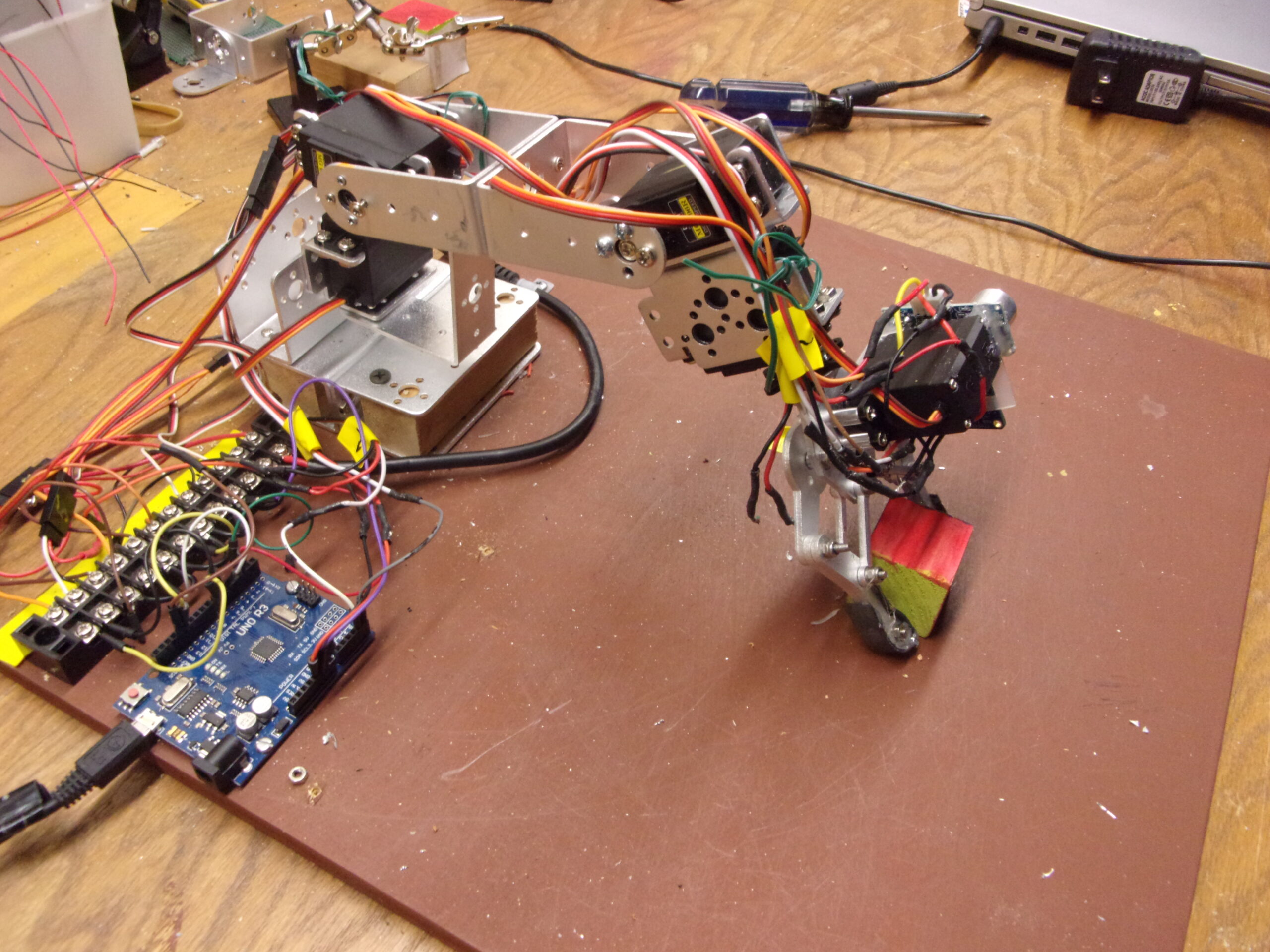 Maker Faire | #1 Robot Arm Color Sort #2 Ball Balance Arm - Maker Faire