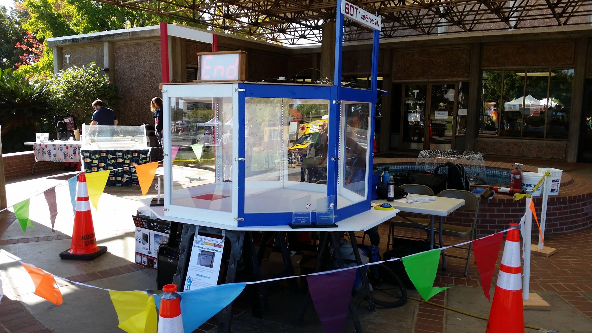 Maker Faire | Bot'Geddon - Maker Faire