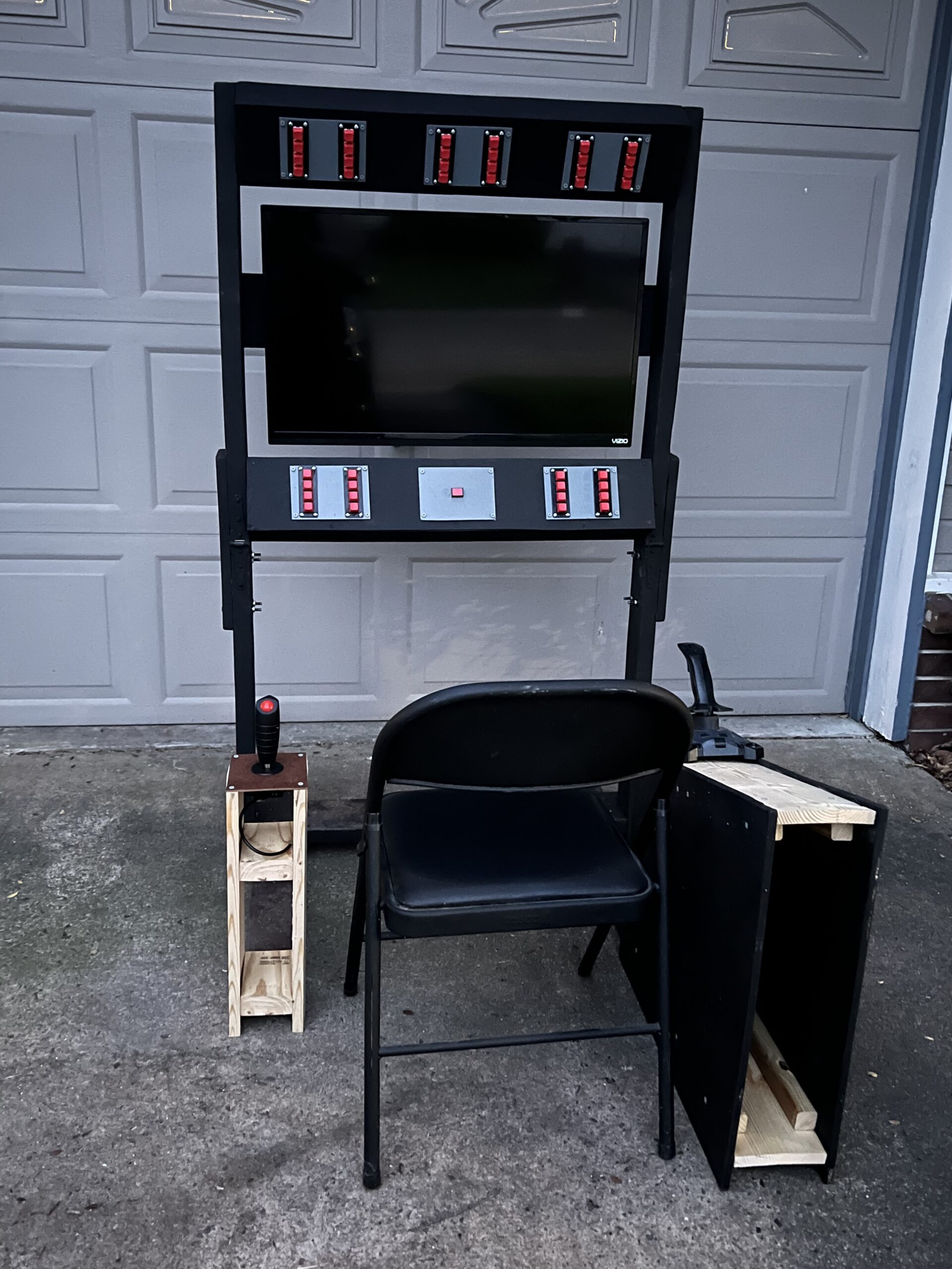 Maker Faire | "Project Aleksandr K" Sci-Fi Cockpit Simulators - Maker Faire