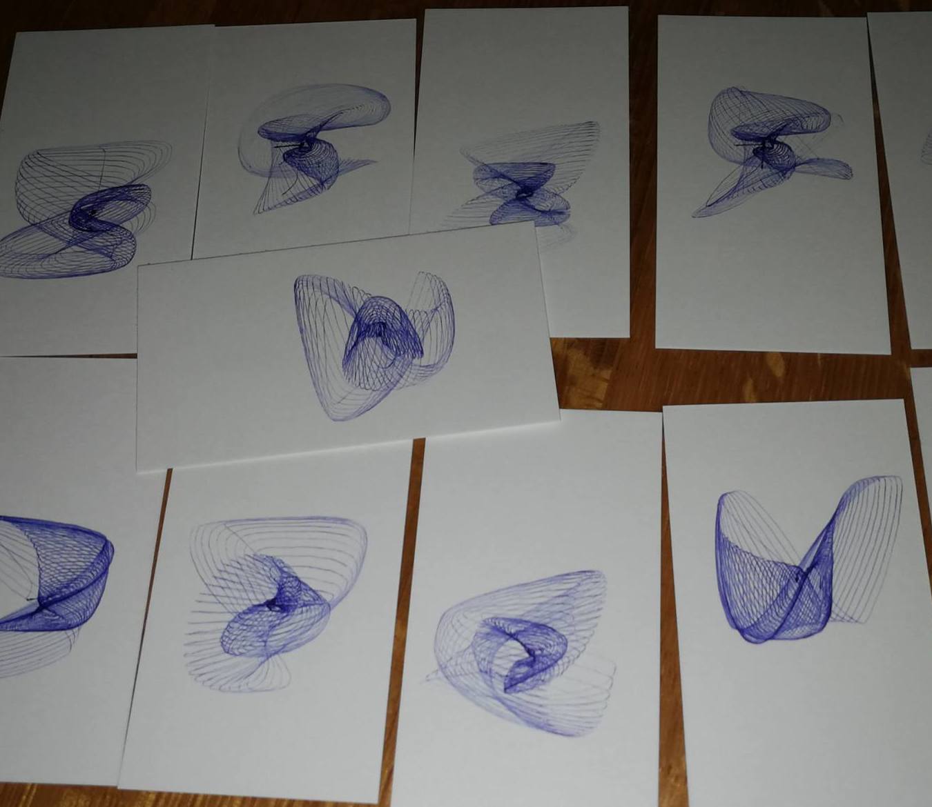 Maker Faire | Super-simple drawing machines by Johan - Maker Faire