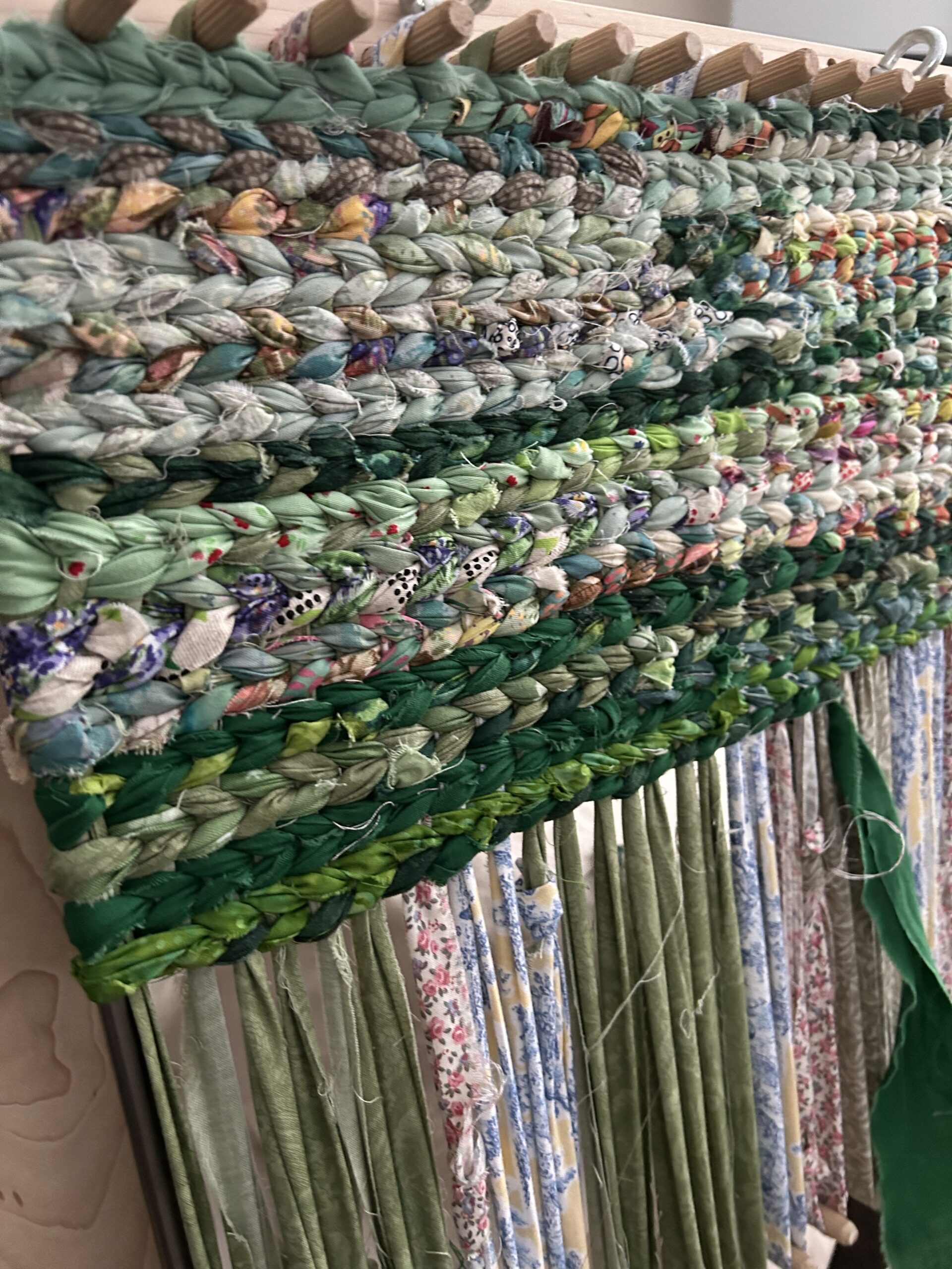 Maker Faire | Twine Loom - Learn the process - Maker Faire