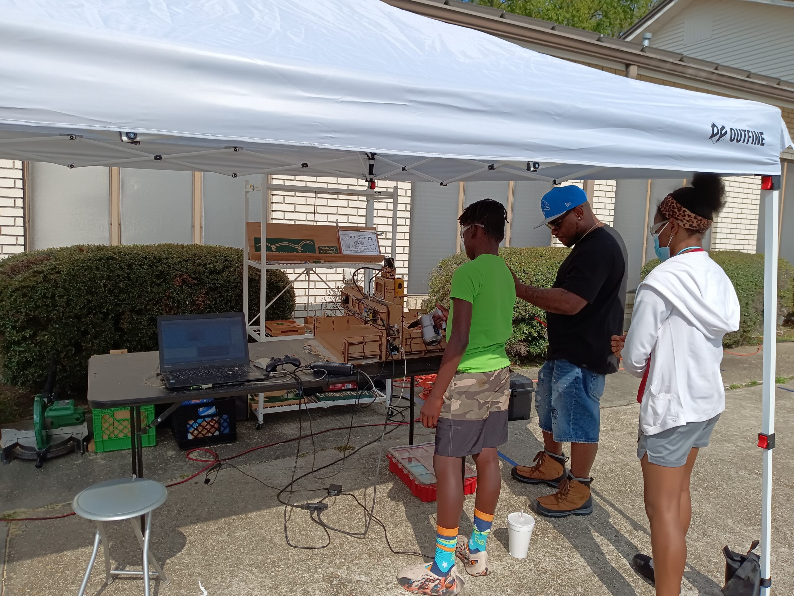 Maker Faire | XYZ Woodworking Router (CNC Router) - Maker Faire