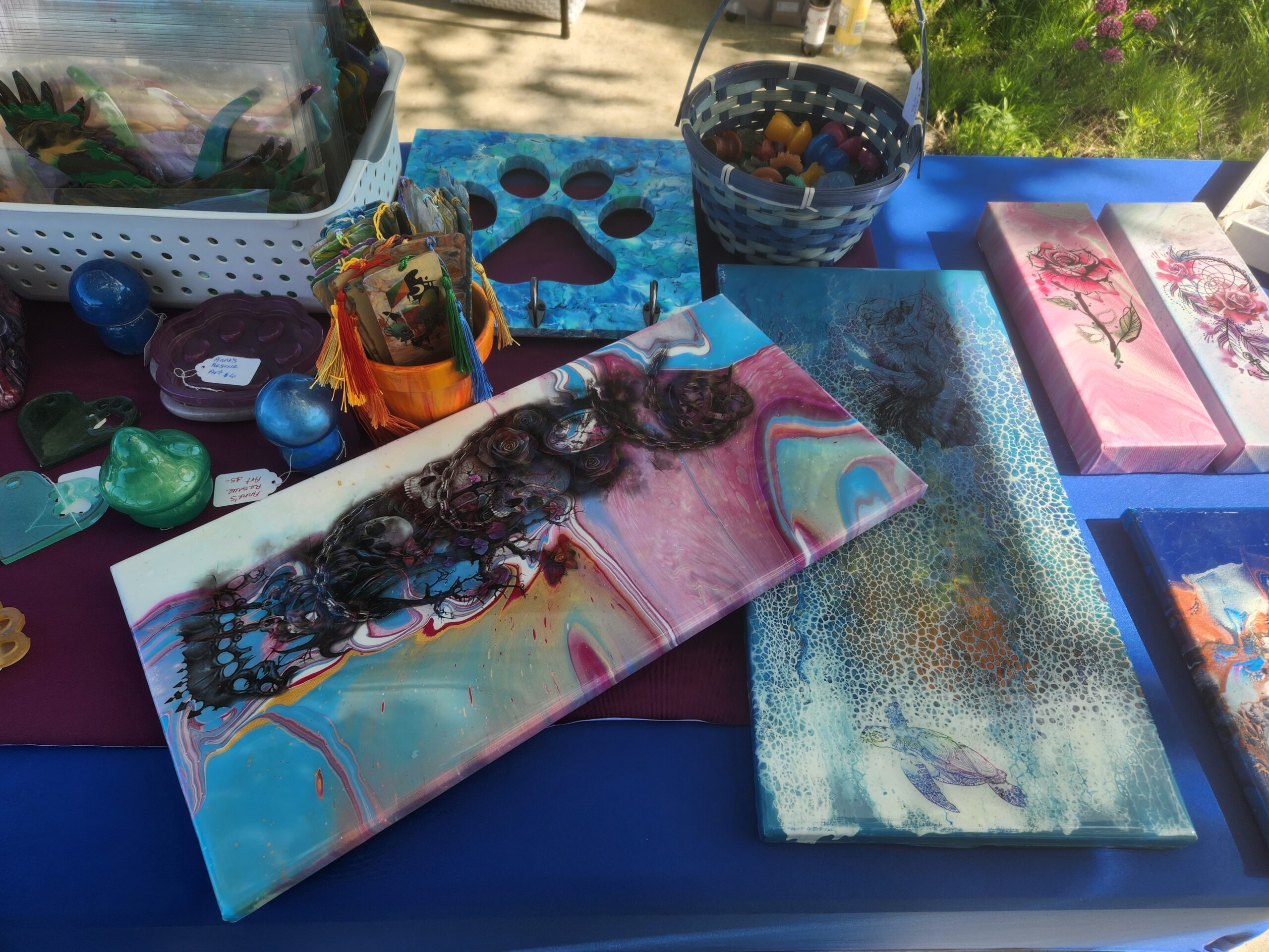 Maker Faire | Acrylic pour painting - Maker Faire