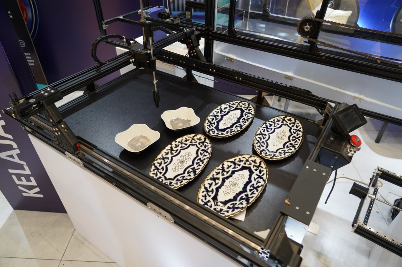 Maker Faire | CNC Engraving Machine - Maker Faire