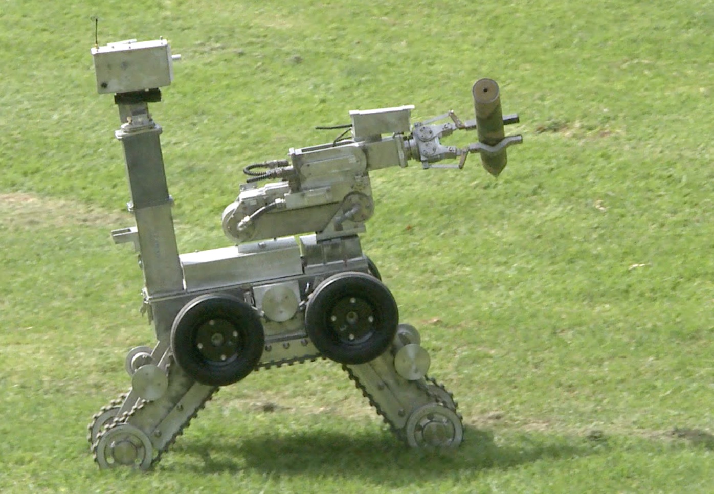 Maker Faire | Remotec "Andros" Police Robot