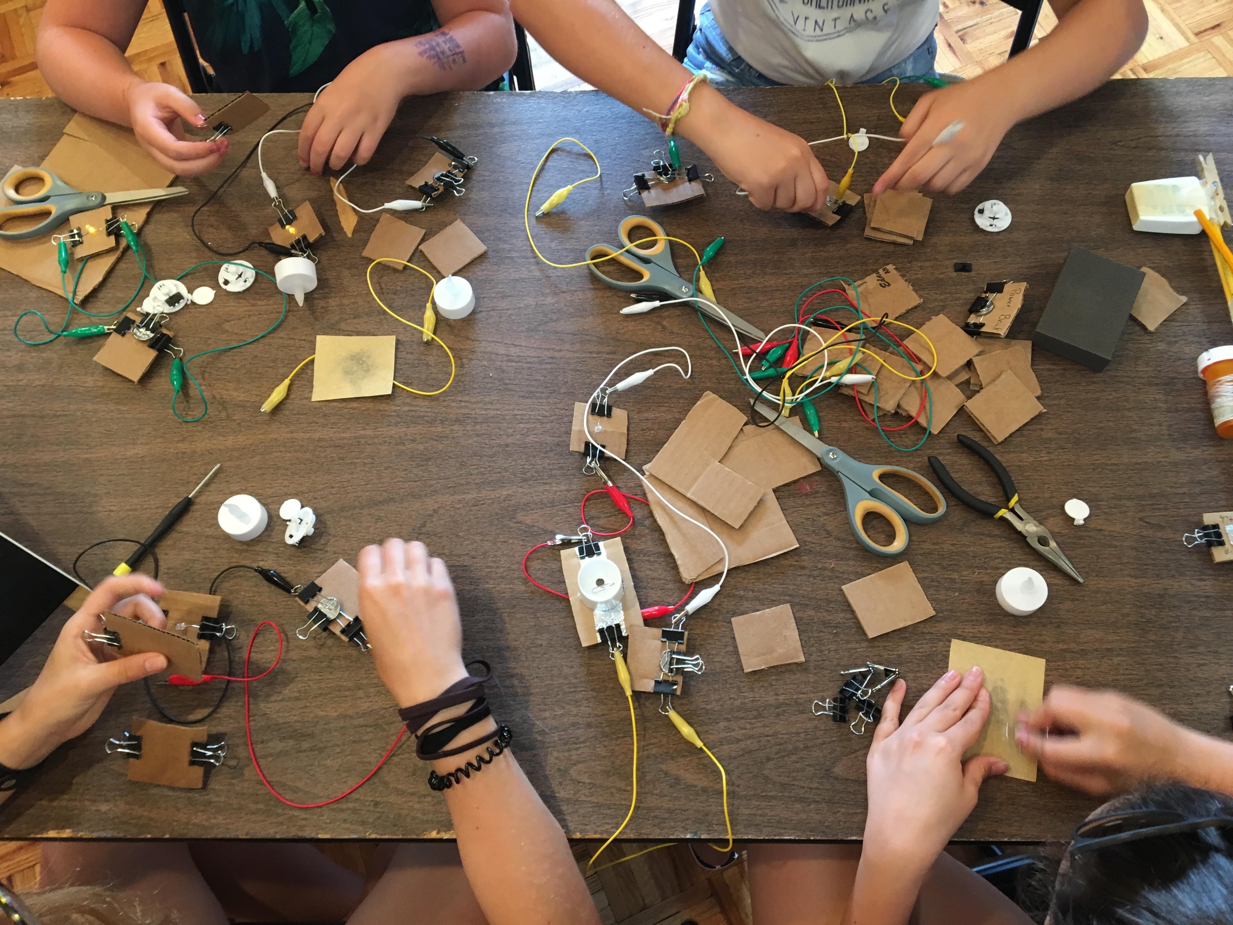 Maker Faire | Scrappy Circuits