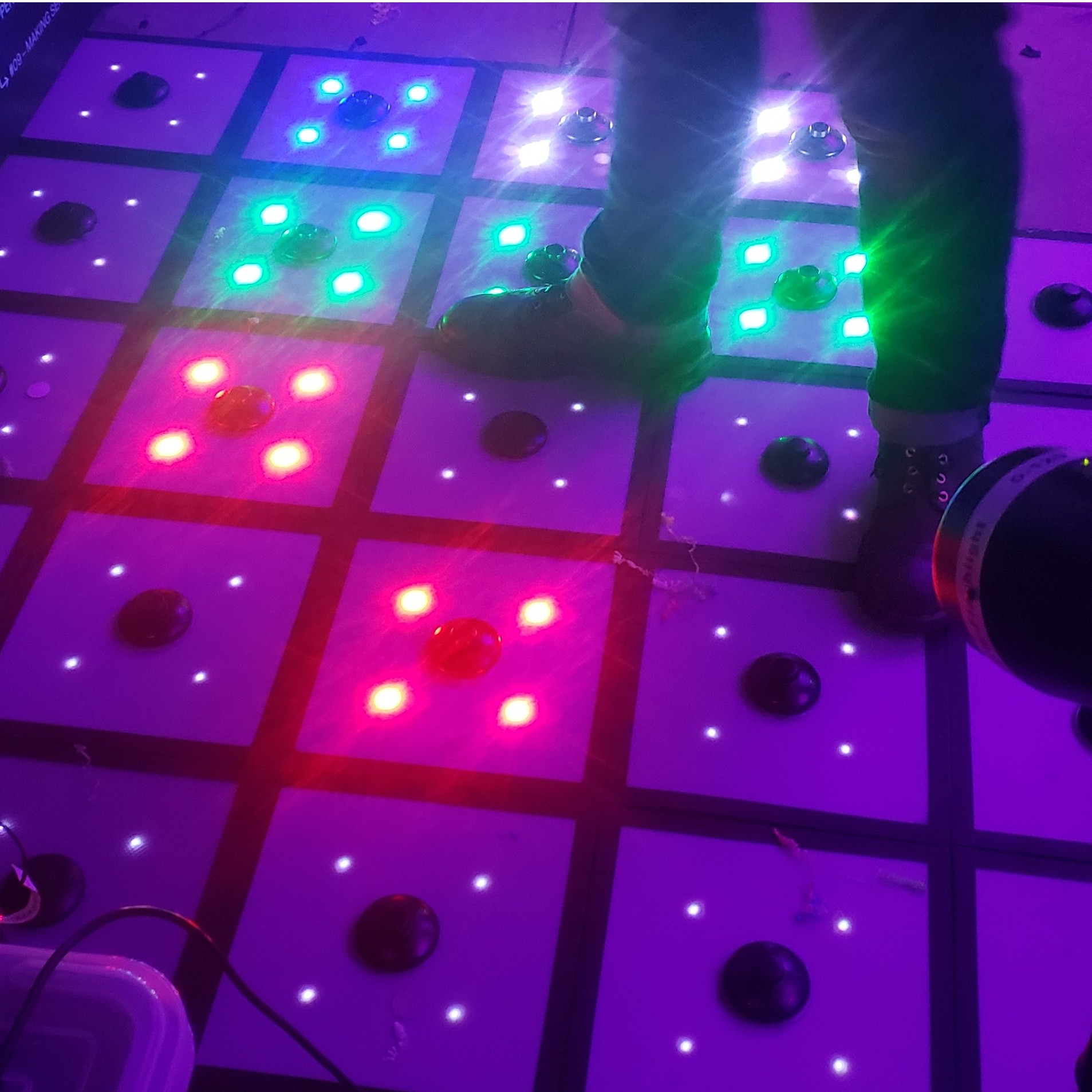 Maker Faire | Minensweeper: the minesweeper arcade game