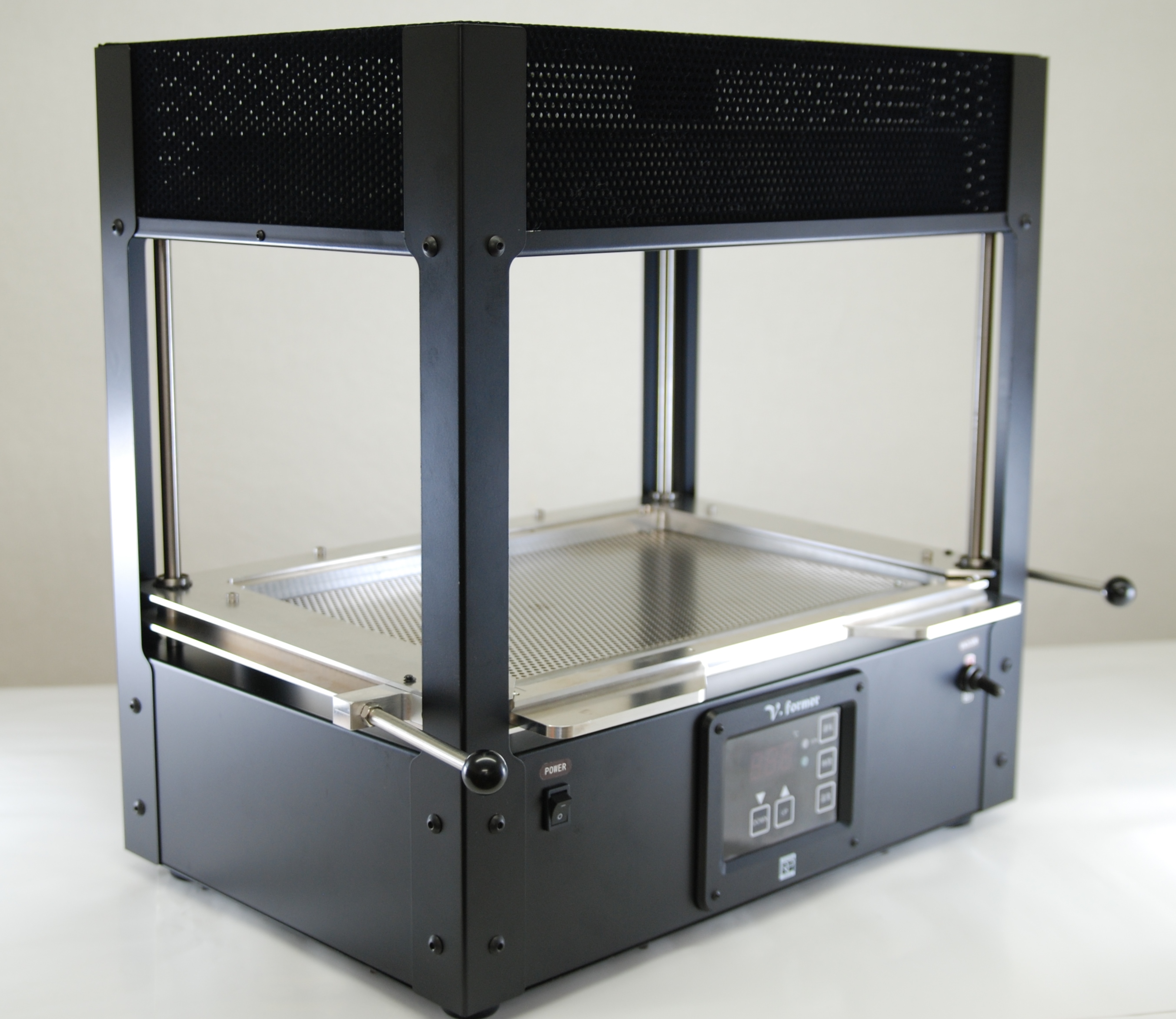 Maker Faire | V.former, compact vacuum forming machine